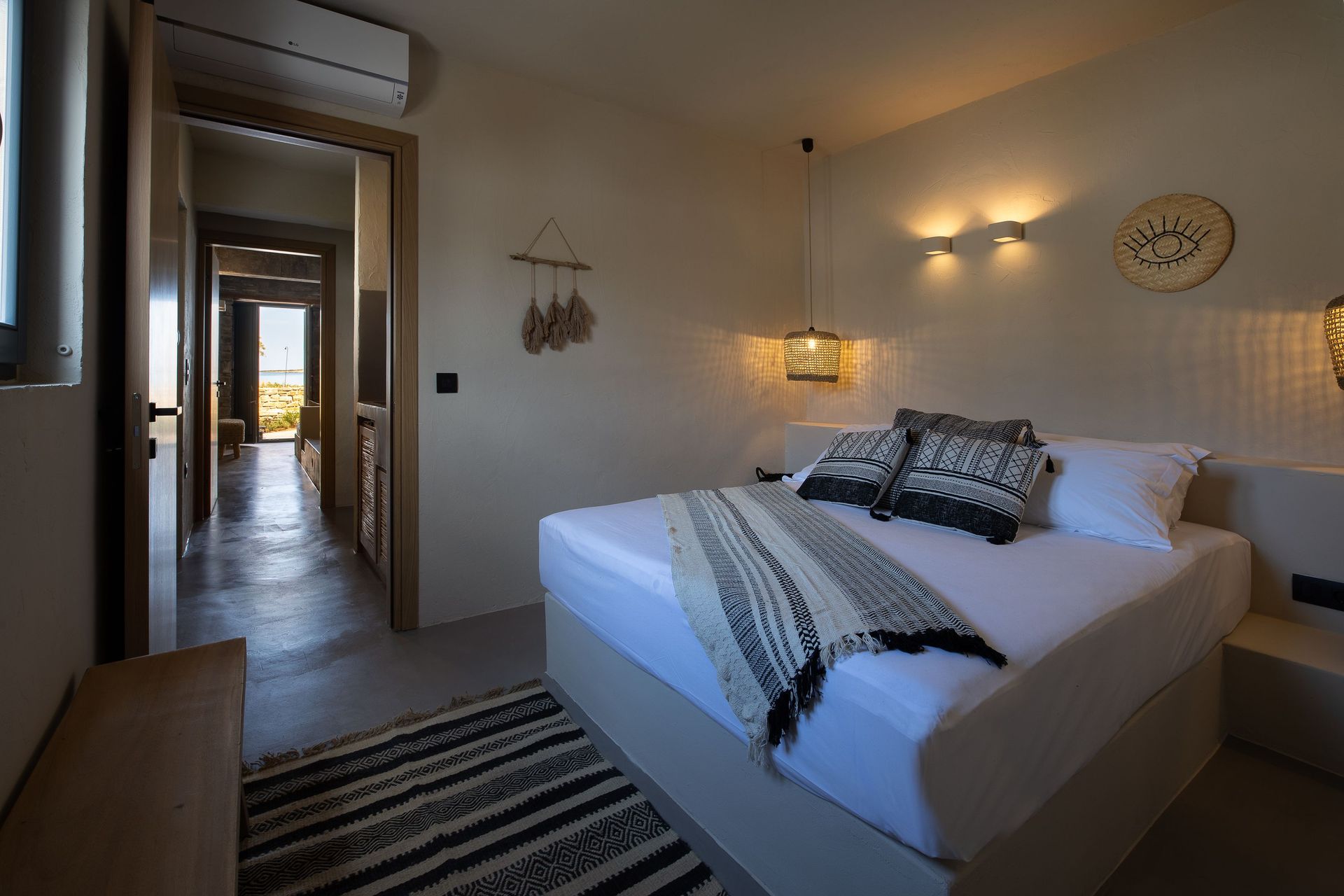 SEESOO BEACHFRONT RESORT - POUNDA, Paros | Escape to Greece ...